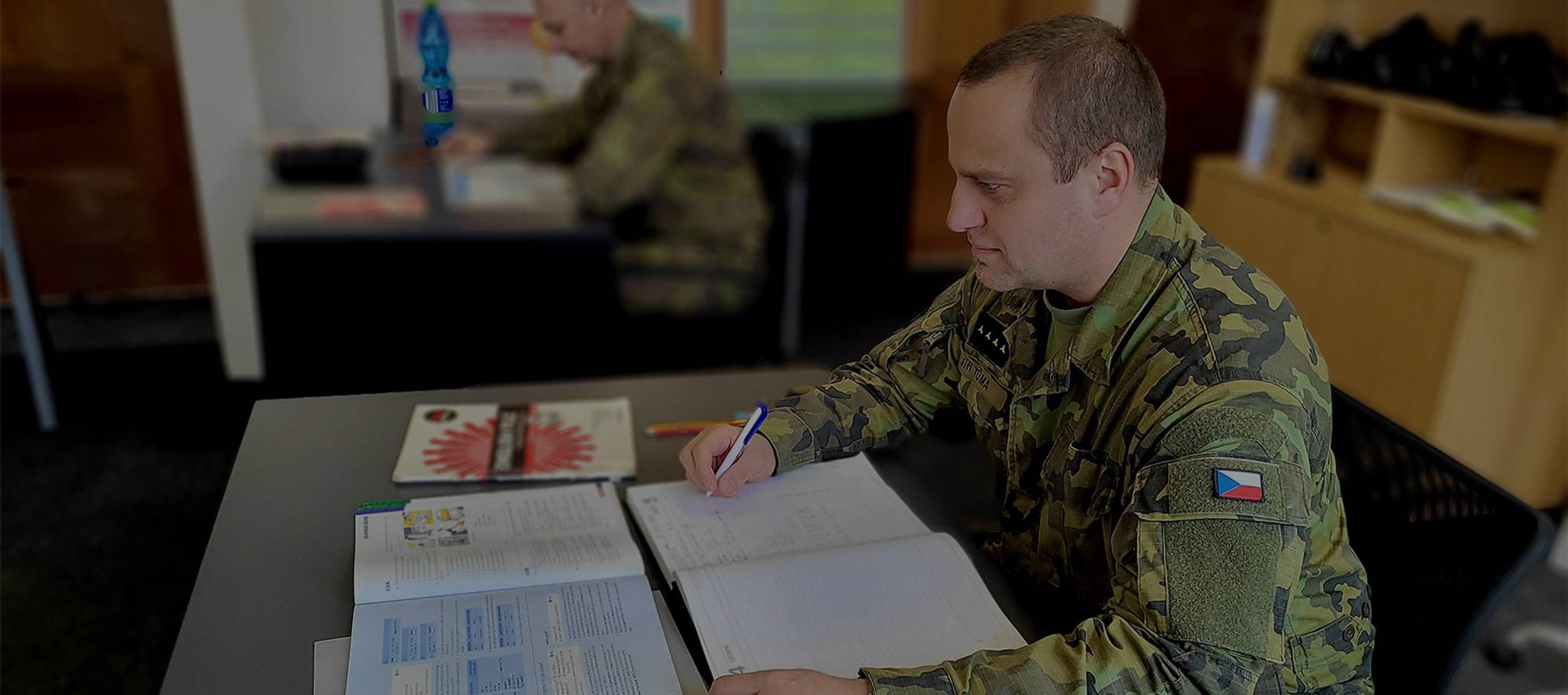 Lektor anglického jazyka - Pardubice | Do armády